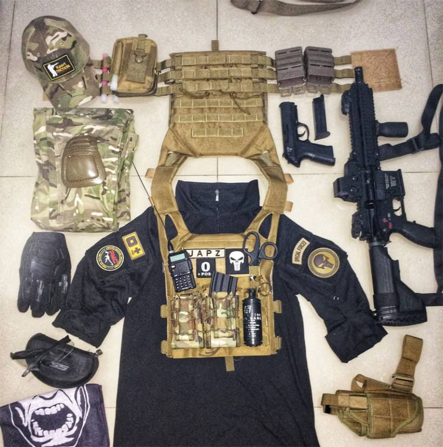 Airsoft Tatical Vest Loadout | What You'll Need